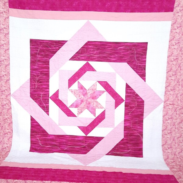 Labyrinth Quilt - Etsy