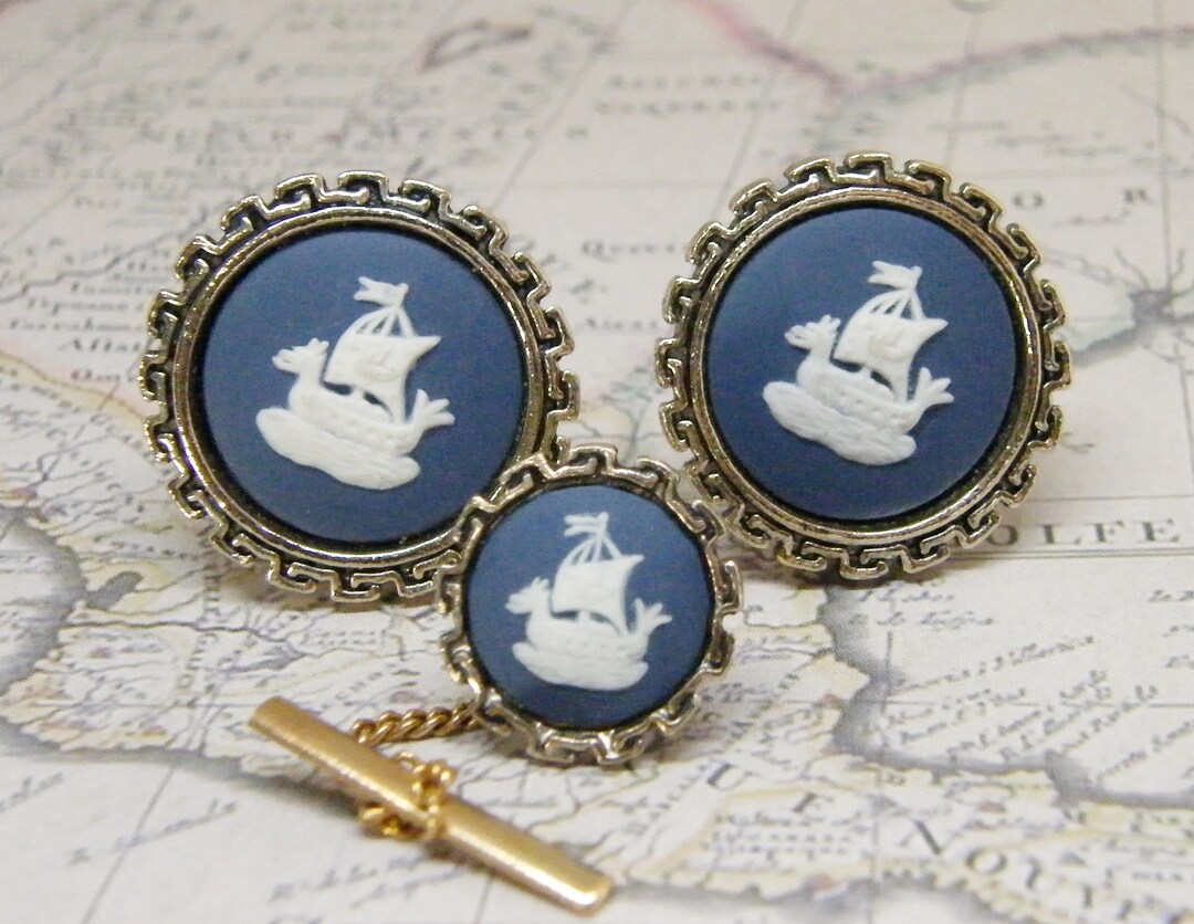 Vintage Dark Wedgwood Blue Sailing Ship Cufflinks & Tie Tack Set Pat L ...