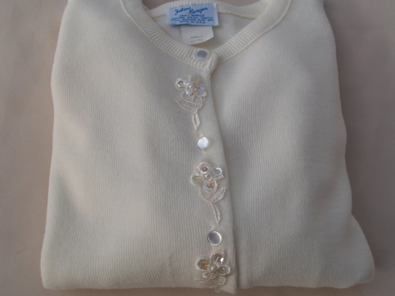 Sweatergirls Vintage W Pearl Buttons & Flower Sequins Sweatergirls Vintage W Pearl Buttons & Flower Sequins