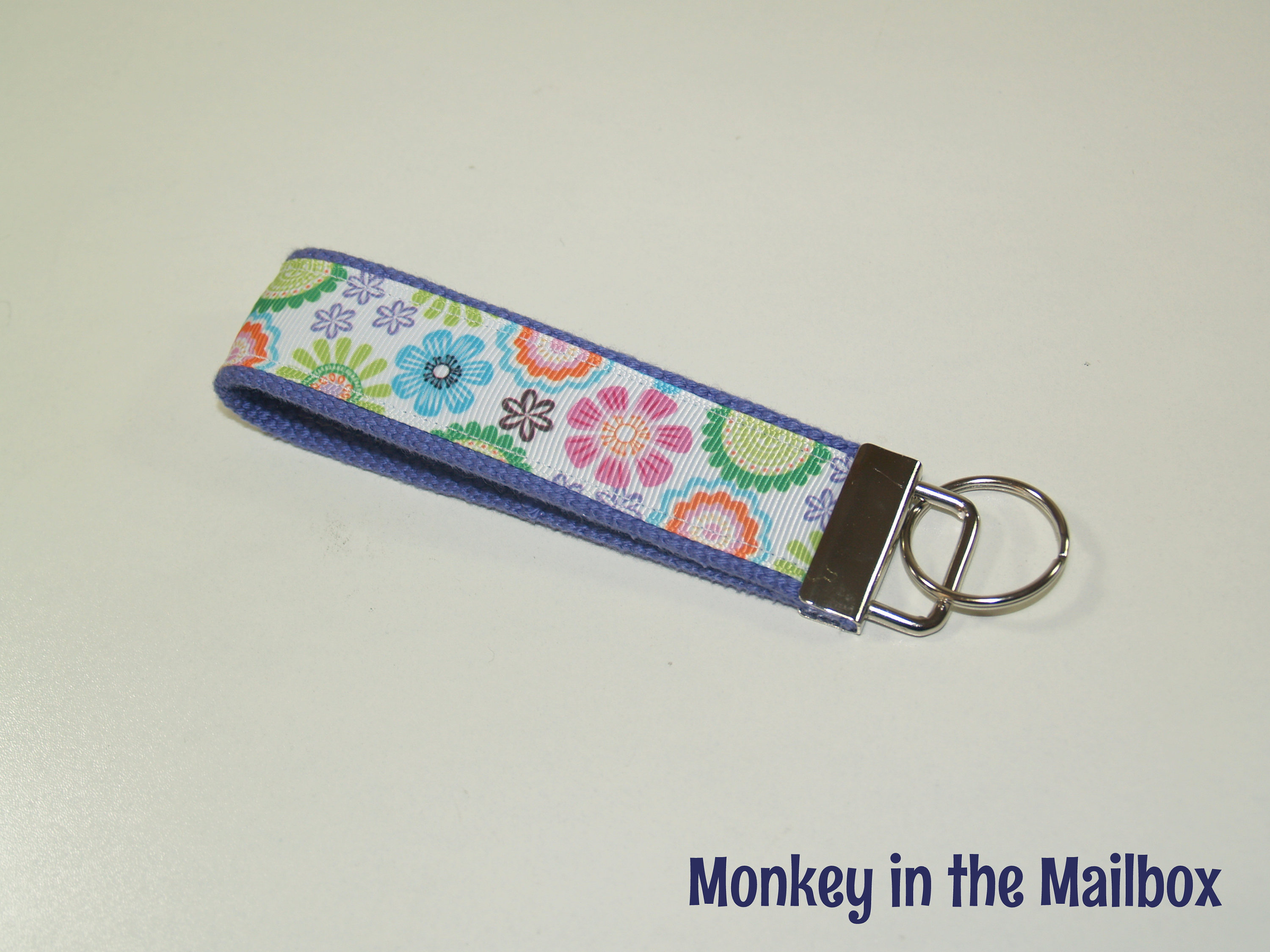 Flower Key Fob, Floral Key Chain, Key Ring, Key Holder, Wristlet Key ...