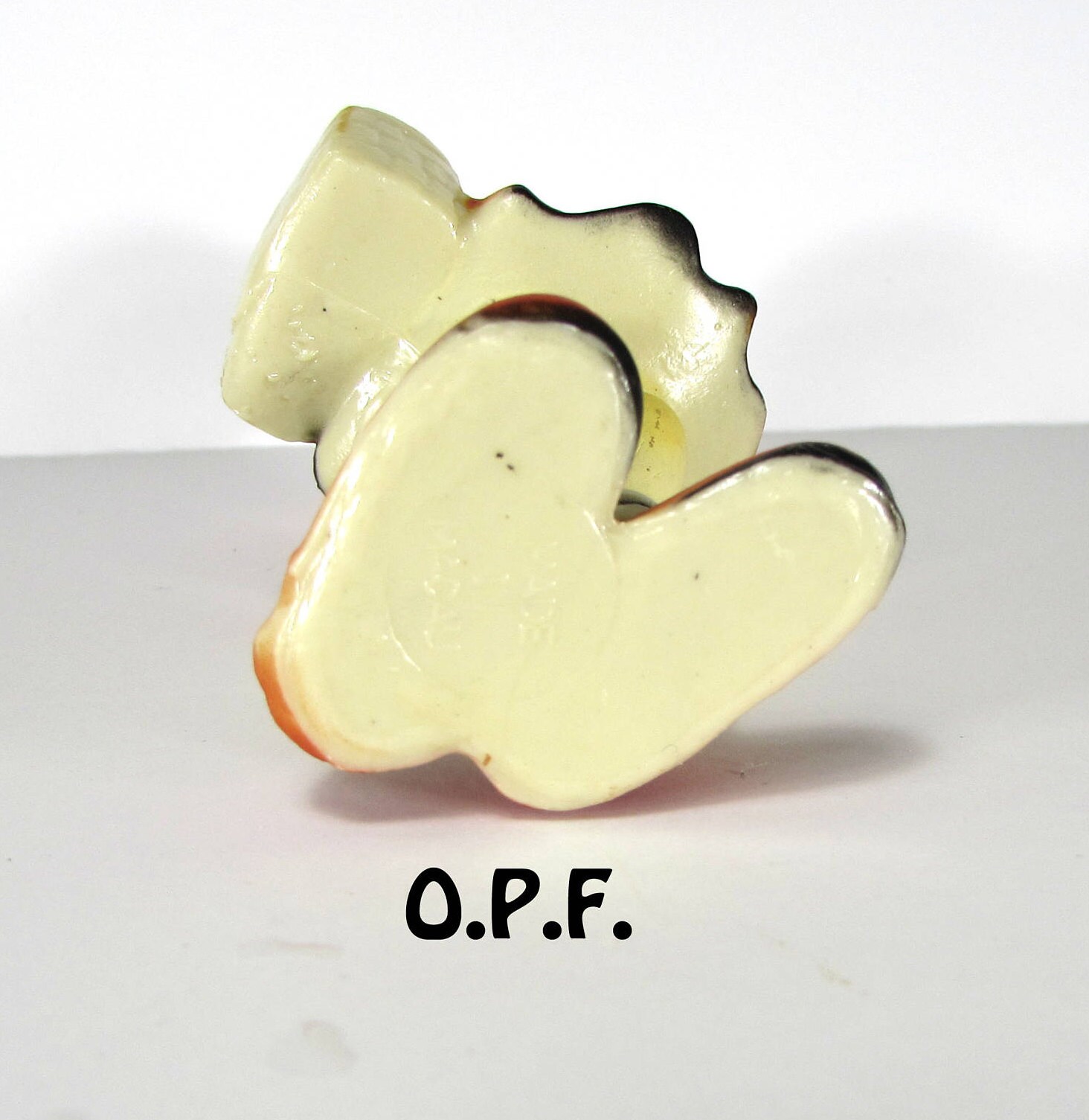 3 3/4 Inch Figurine. Figurine of a Girl. - Etsy