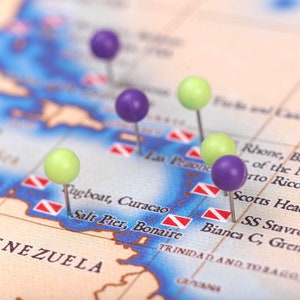 World Push Pin Scuba Map - Pin Board - White and Blue - Gift for Scuba ...