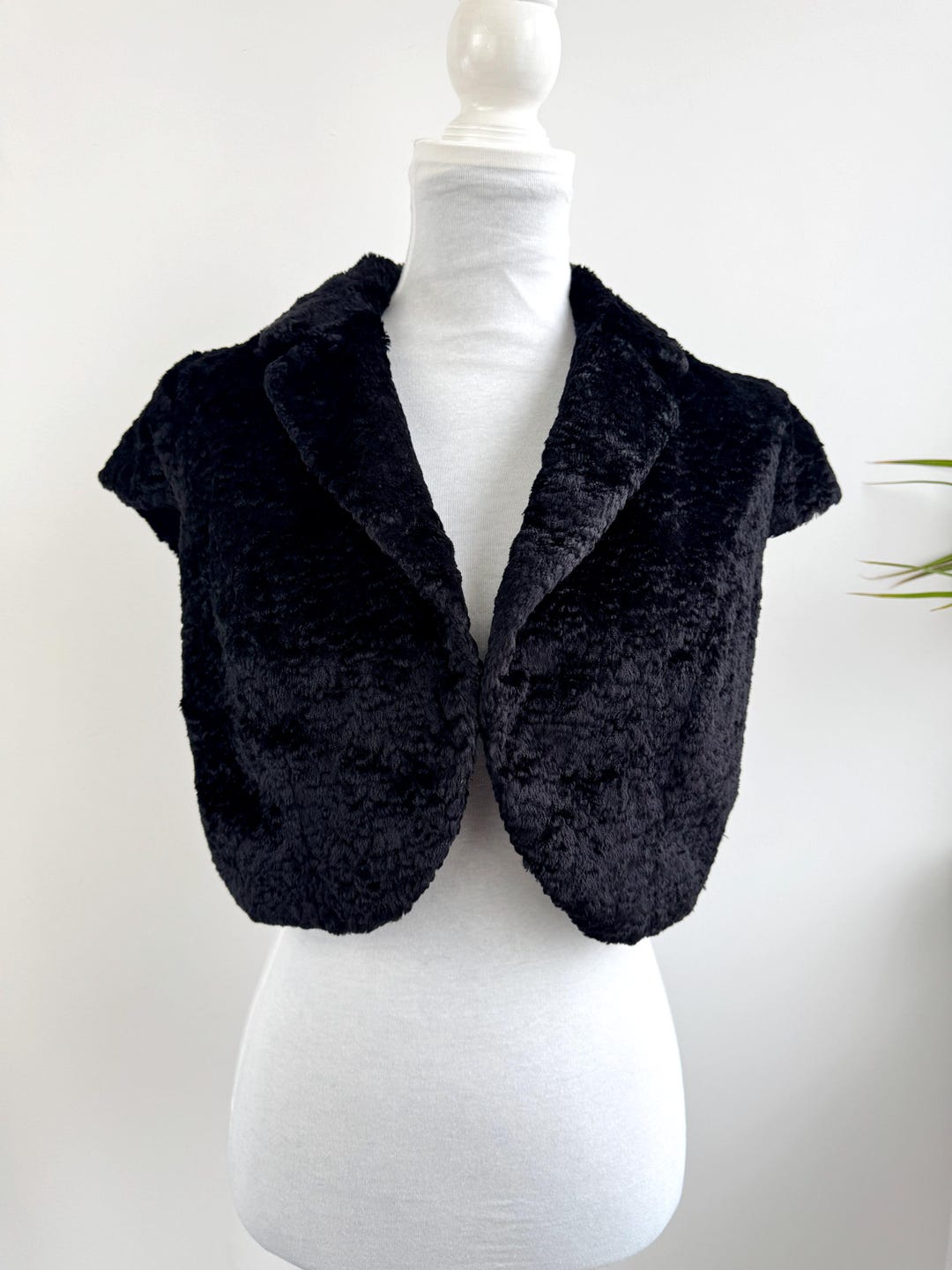 Vintage Black Faux Fur Bolero Jacket Size M, 90s Cropped Shaggy High ...