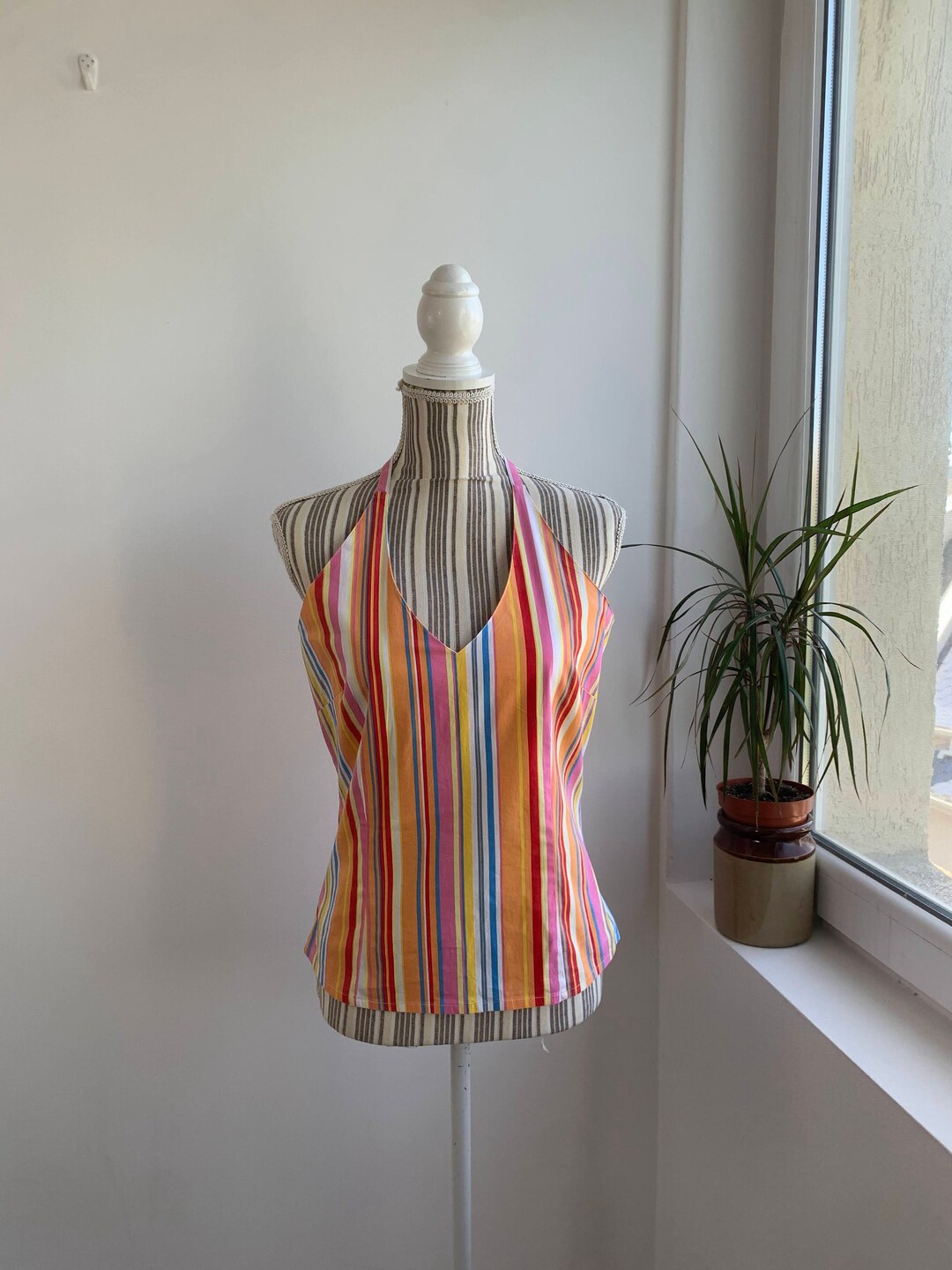 Vintage 90s Y2K Multi Color Halter Top for Women Size L, Open Back V ...