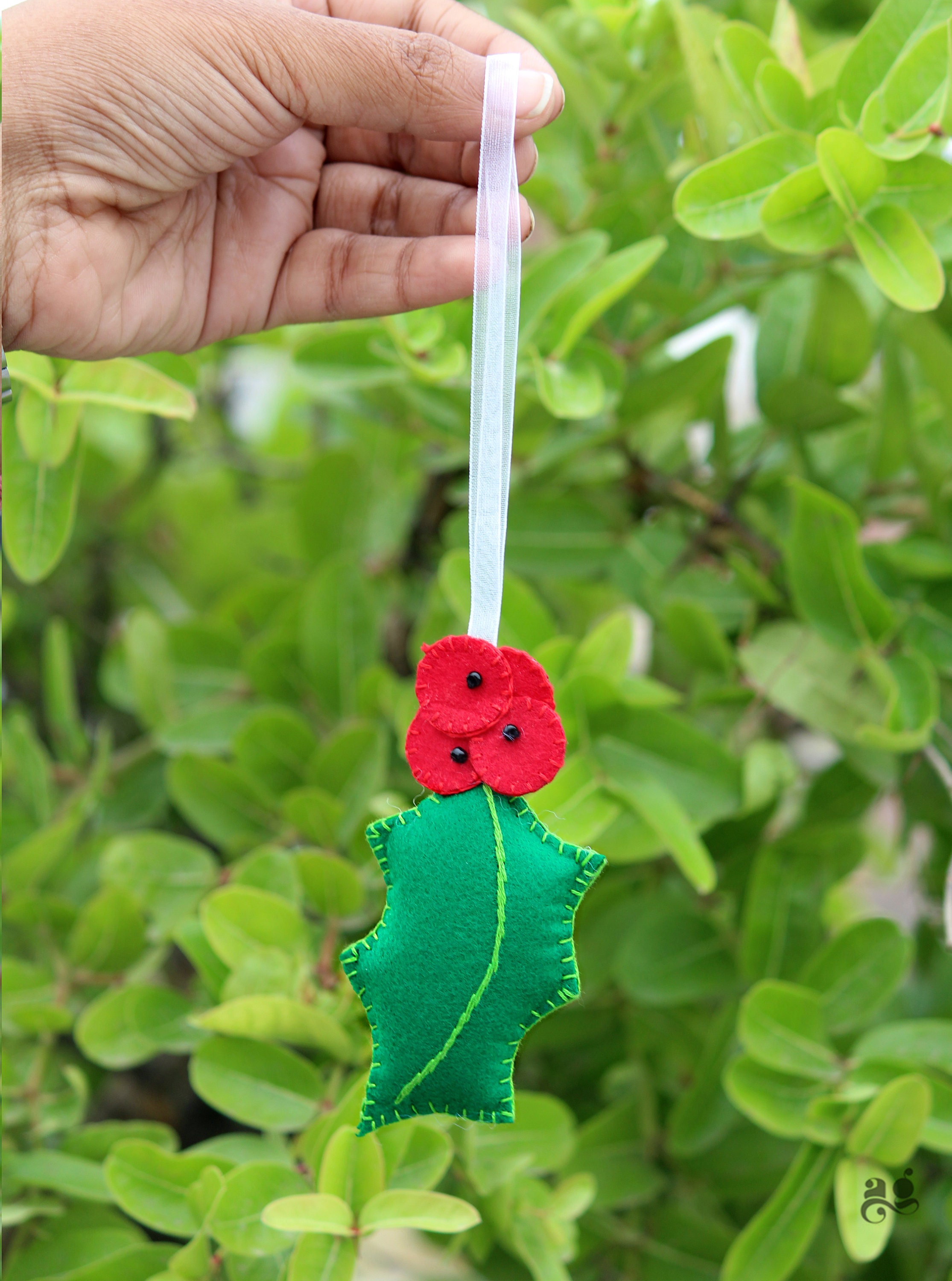 Holly and Berries Ornament, Red and Green Christmas Decor, Felt Tree ...