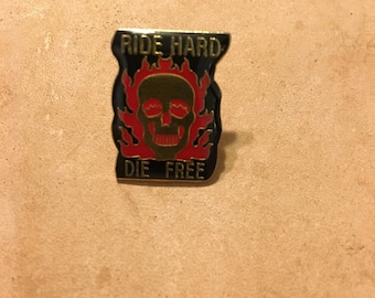 Enamel Skull - Etsy