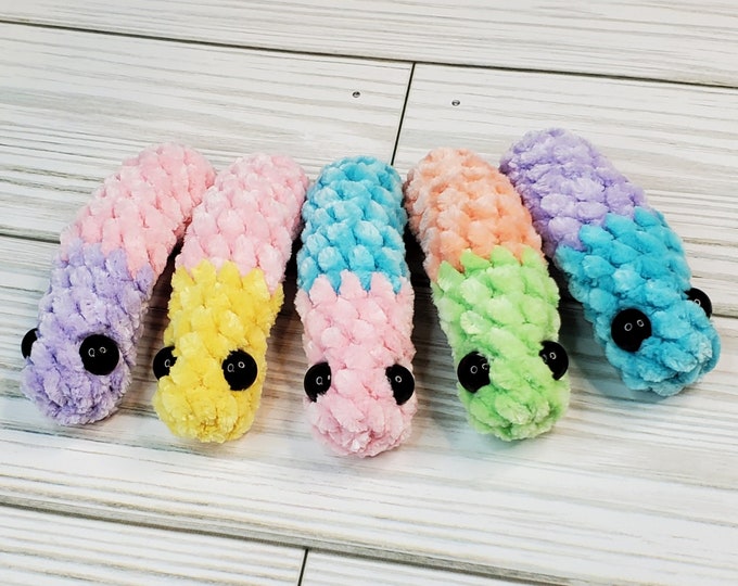 Snapping Fidget Worm - Etsy