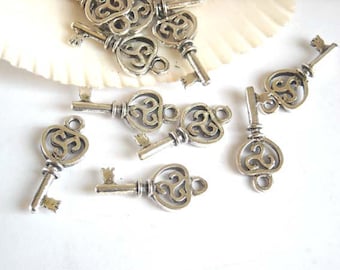 6 Antique Silver Color Flower Key Charms Jewelry Findings | Etsy