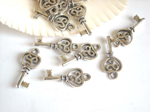 5 Silver Color Key Charms Jewelry Findings SCKC23MM-5BCC | Etsy