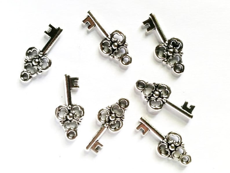 6 Antique Silver Color Flower Key Charms Jewelry Findings - Etsy