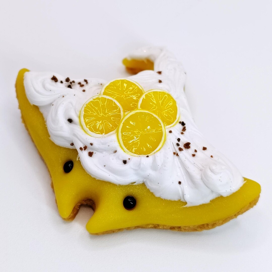 Lemon Meringue Pie Stingray Figurine - Polymer Clay Sculpture Manta Ray ...