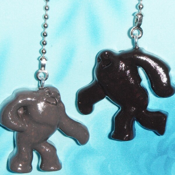 Sasquatch Fan Pull - Etsy