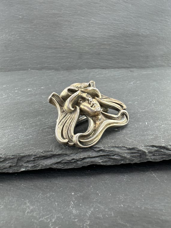 Art Nouveau Kerr Sterling Silver Lady Brooch - Gem