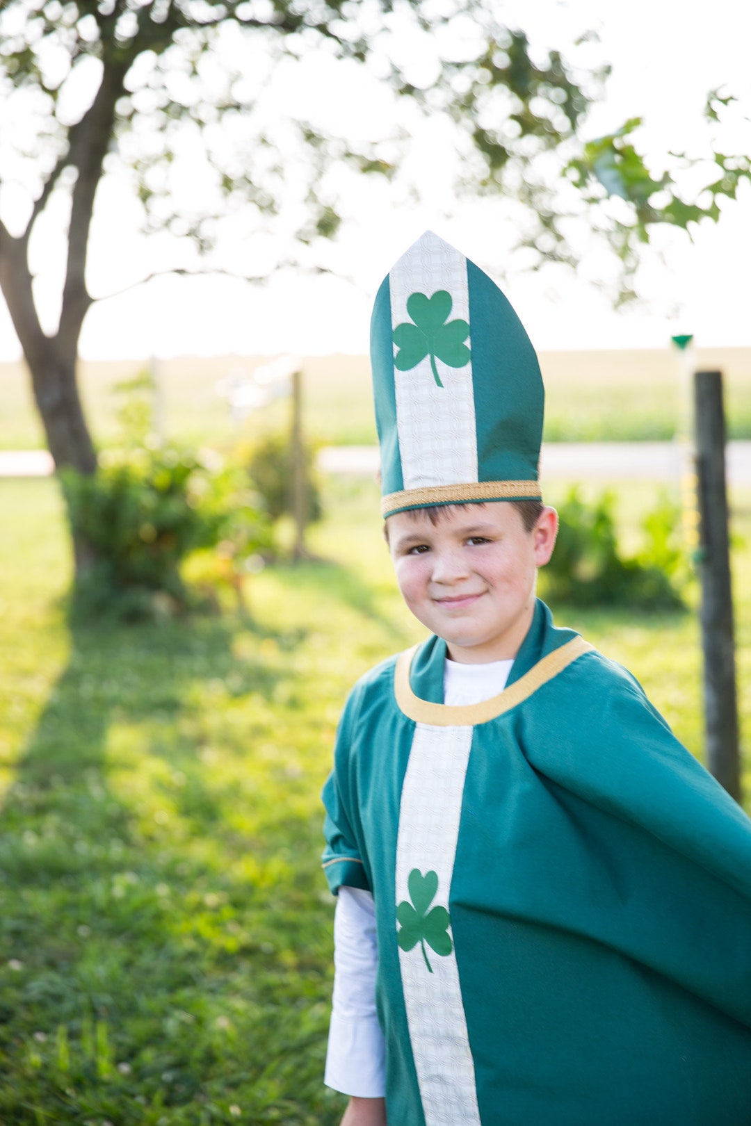 Disfraz de San Patricio, patrón de IrlandaDisfraz de casulla, estola y ...