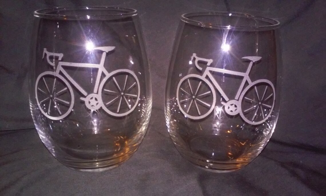 Bicycle beer GlassesCycling glassesEtched pint | Etsy