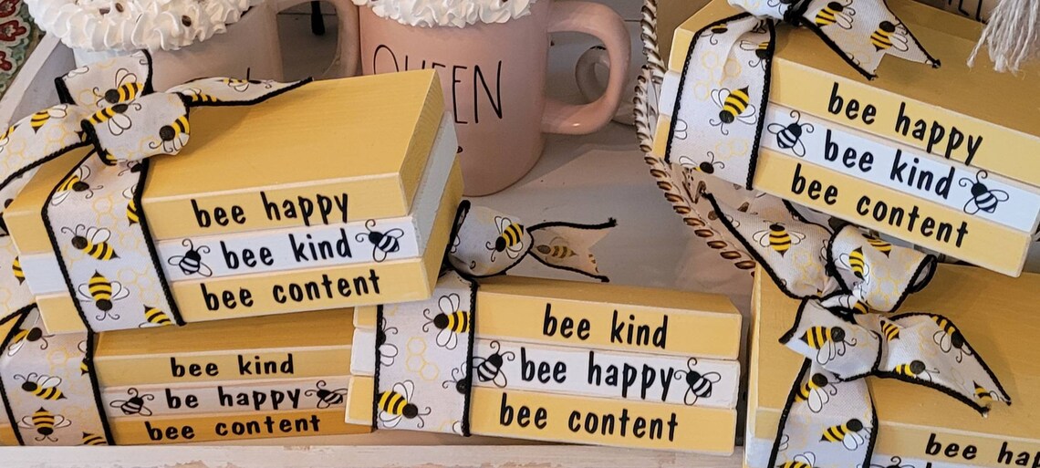 Bee wood stacks Bumblebee wood stacks bee tiered tray decor | Etsy