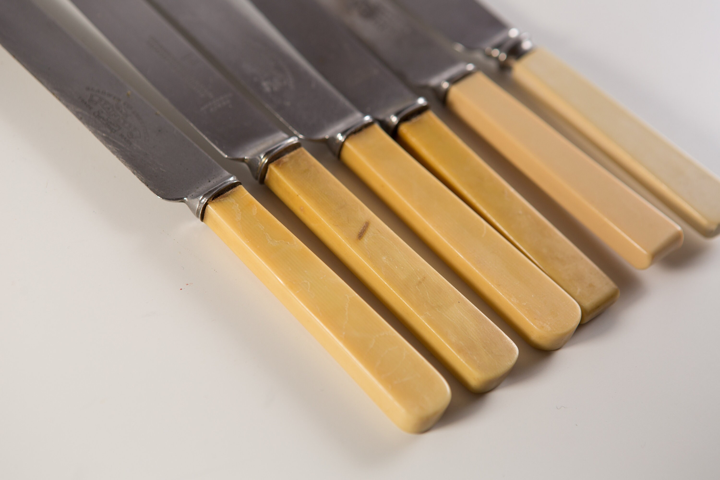 6 piece Knife Set With Faux Bone Handles By Sheffield Metal With 6 piece Knife Set With Faux Bone Handles By Sheffield Metal With
