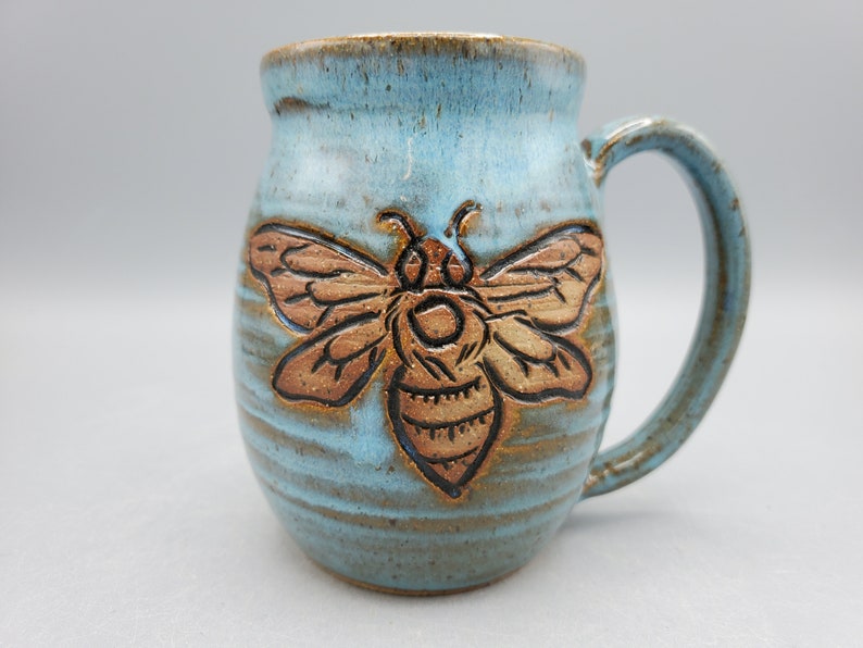 Honey Bee Mug 16 Oz Beekeeper Gift Nature Mug Queen Bee - Etsy
