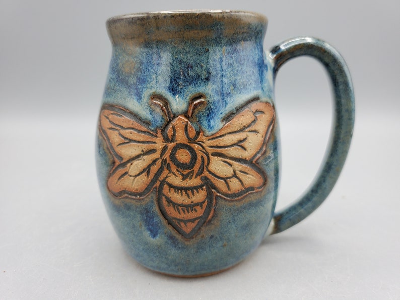 Honey Bee Mug 16 Oz Beekeeper Gift Nature Mug Queen Bee - Etsy