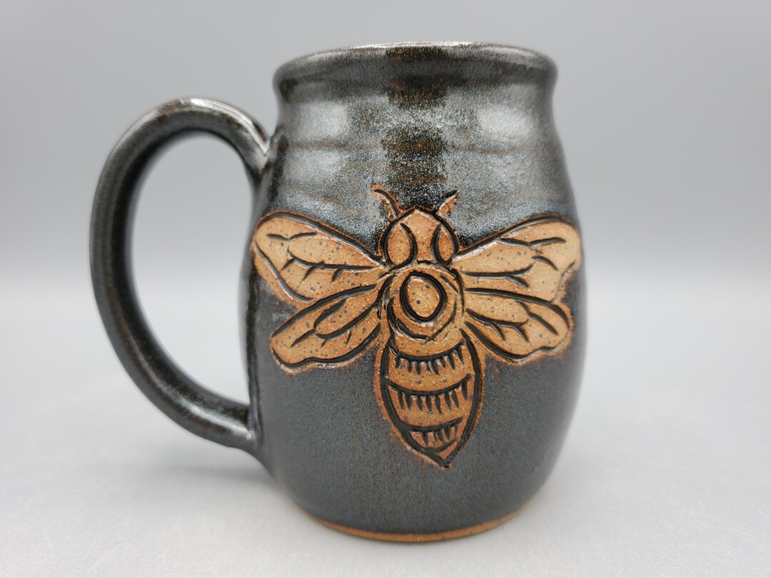 Honey Bee Mug 16 Oz - Beekeeper Gift Nature Mug - Queen Bee Nature ...