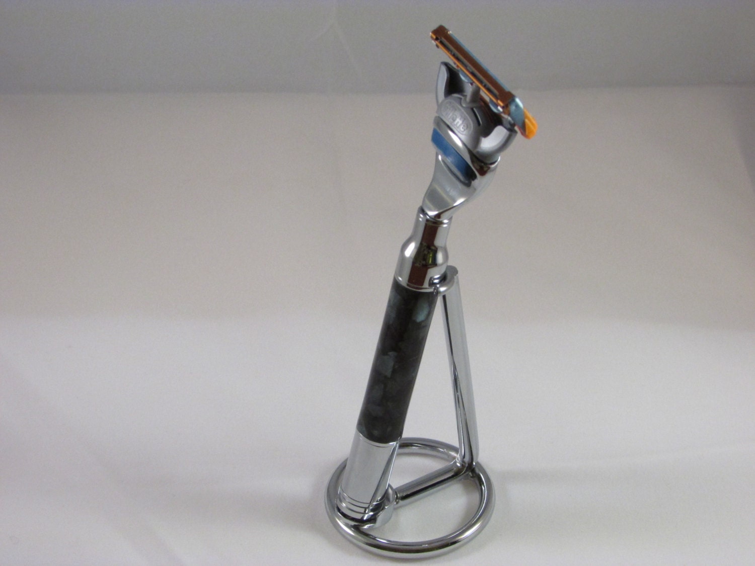 Handmade MAGNUM Shaving Set: FUSION Razor and Chrome stand in a (Green ...