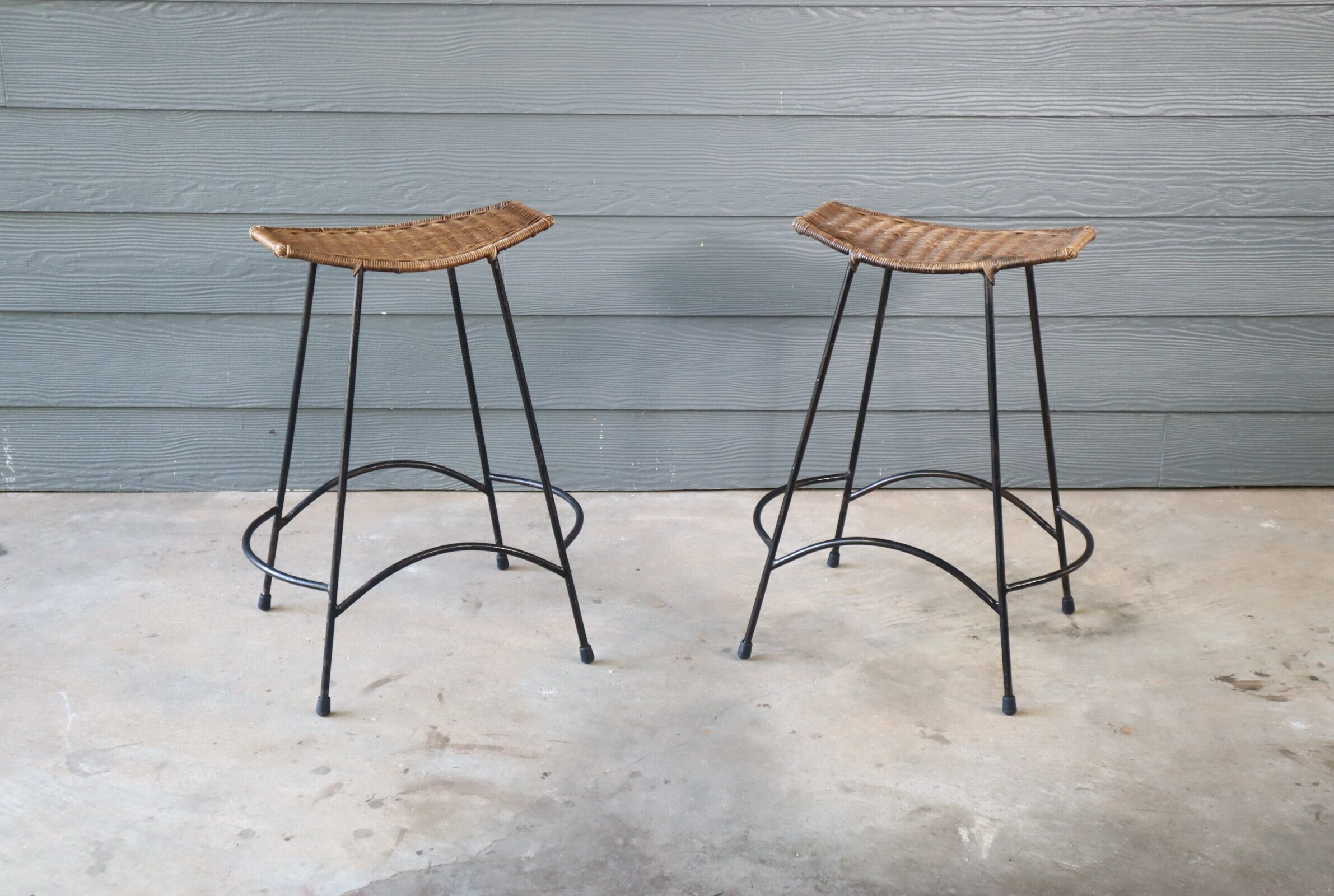 Umanoff bar stools store