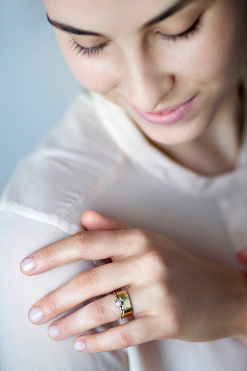 Shadow Wedding Band Solid Yellow Gold Wedding Ring for Women - Etsy