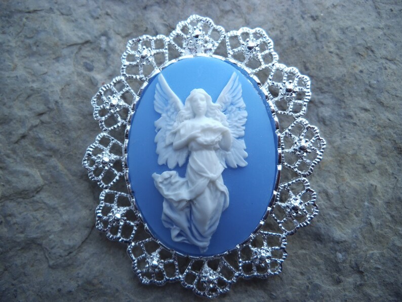 2 in 1 - Guardian Angel With Wings Cameo Brooch/pin/pendant Beautiful ...