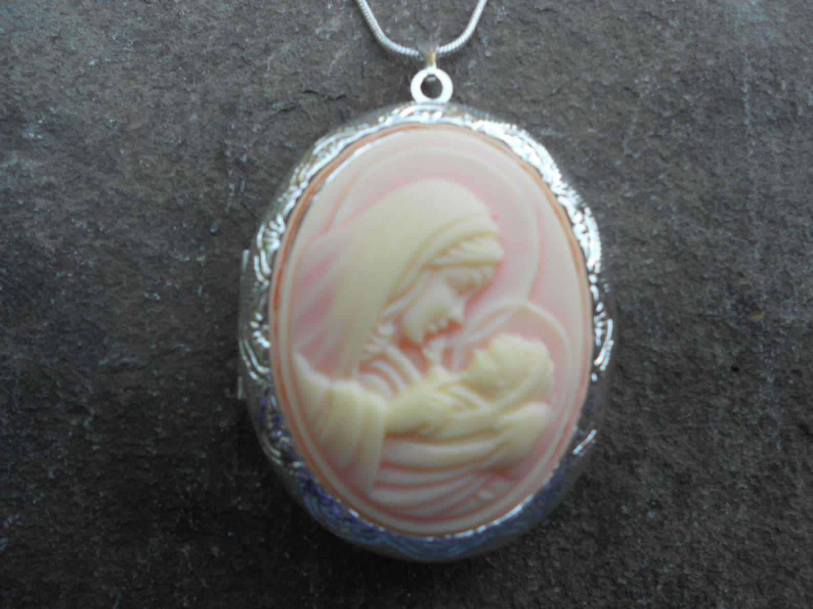 Cameo Locket!!! Gorgeous Virgin Mary - Cream and Pink!!! High Quality ...
