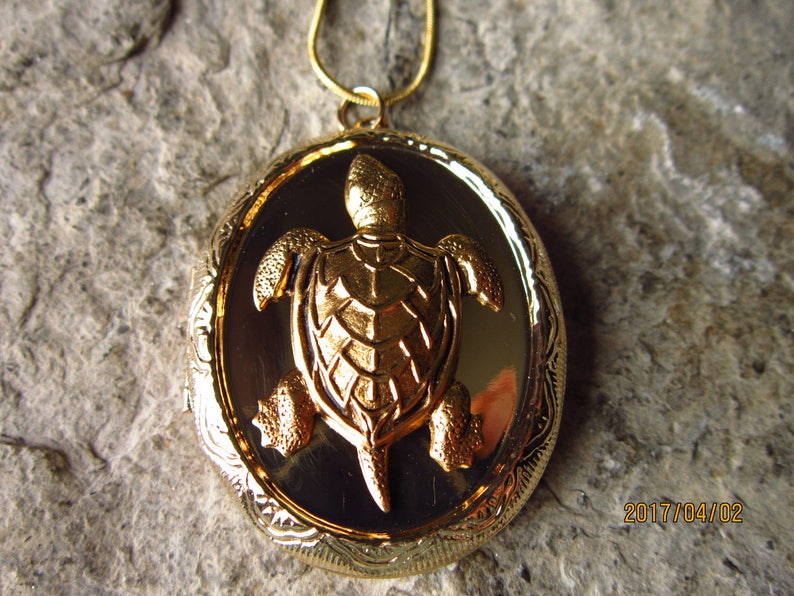 Sea Turtle Gold Plated Locket - Quality - Photos, Keepsakes, Vacation ...