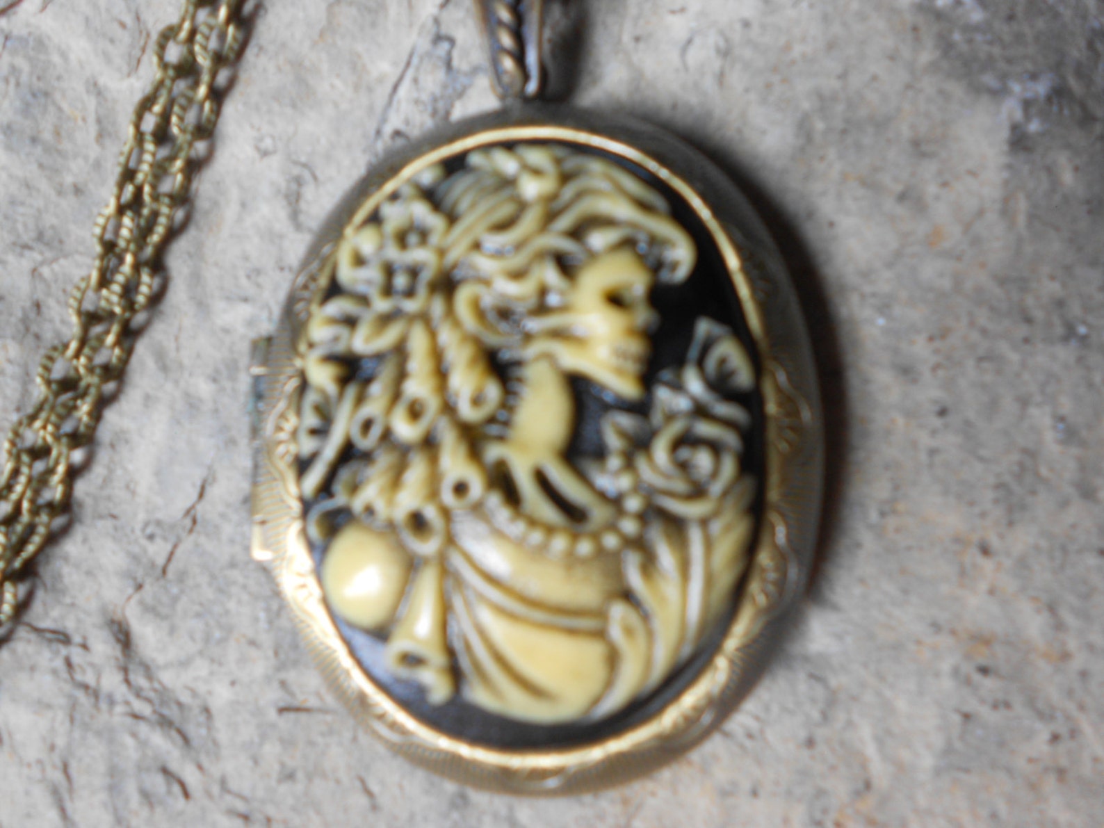 CAMEO LOCKET Skeleton Lady Hand Painted Zombie Sugar - Etsy
