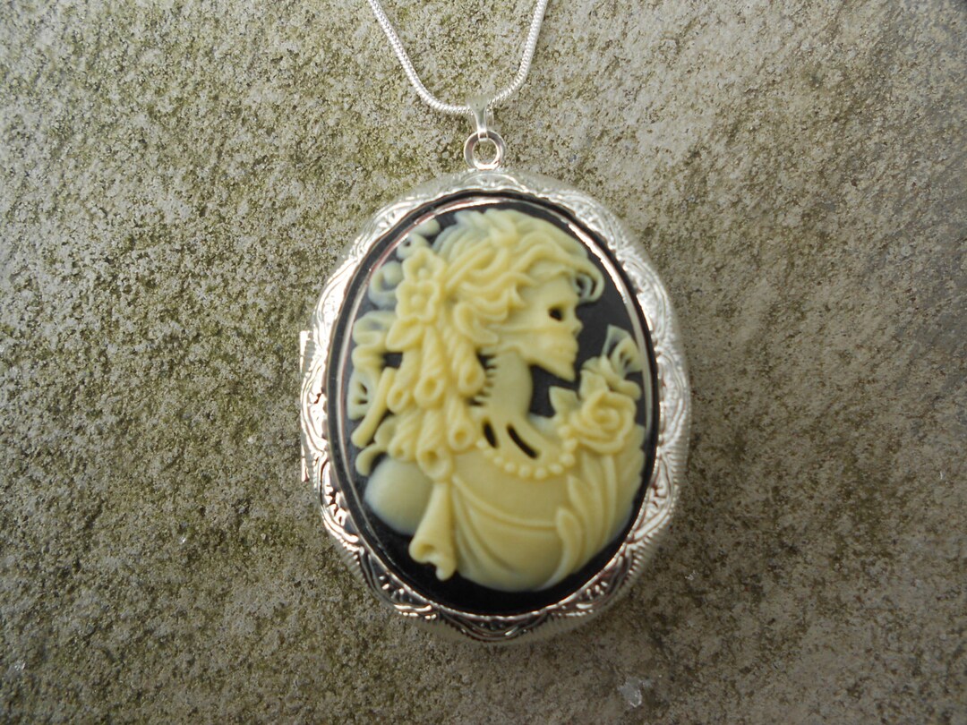 Cameo Locket!!! Skeleton Lady on Black!!! High Quality!!! Weddings ...