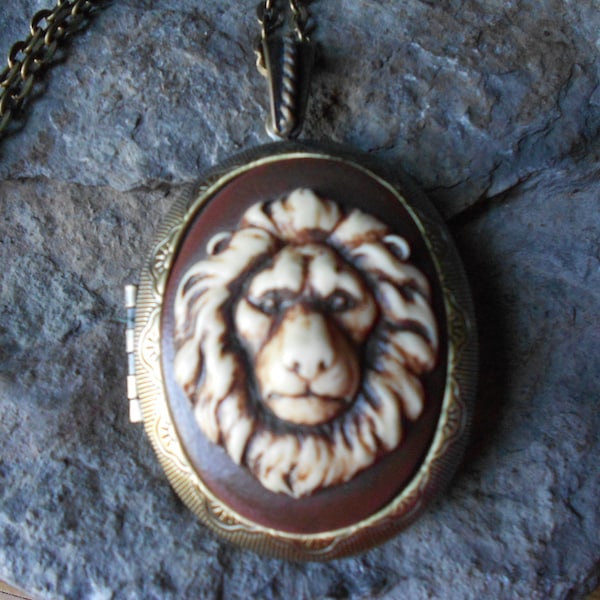 Lion Locket - Etsy