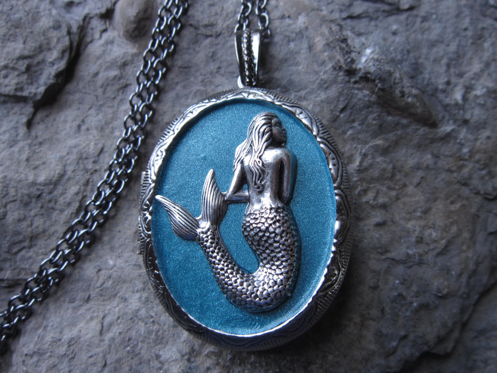 Choose Bronze or Antiqued Silver - Mermaid Locket W/ Aqua Background ...