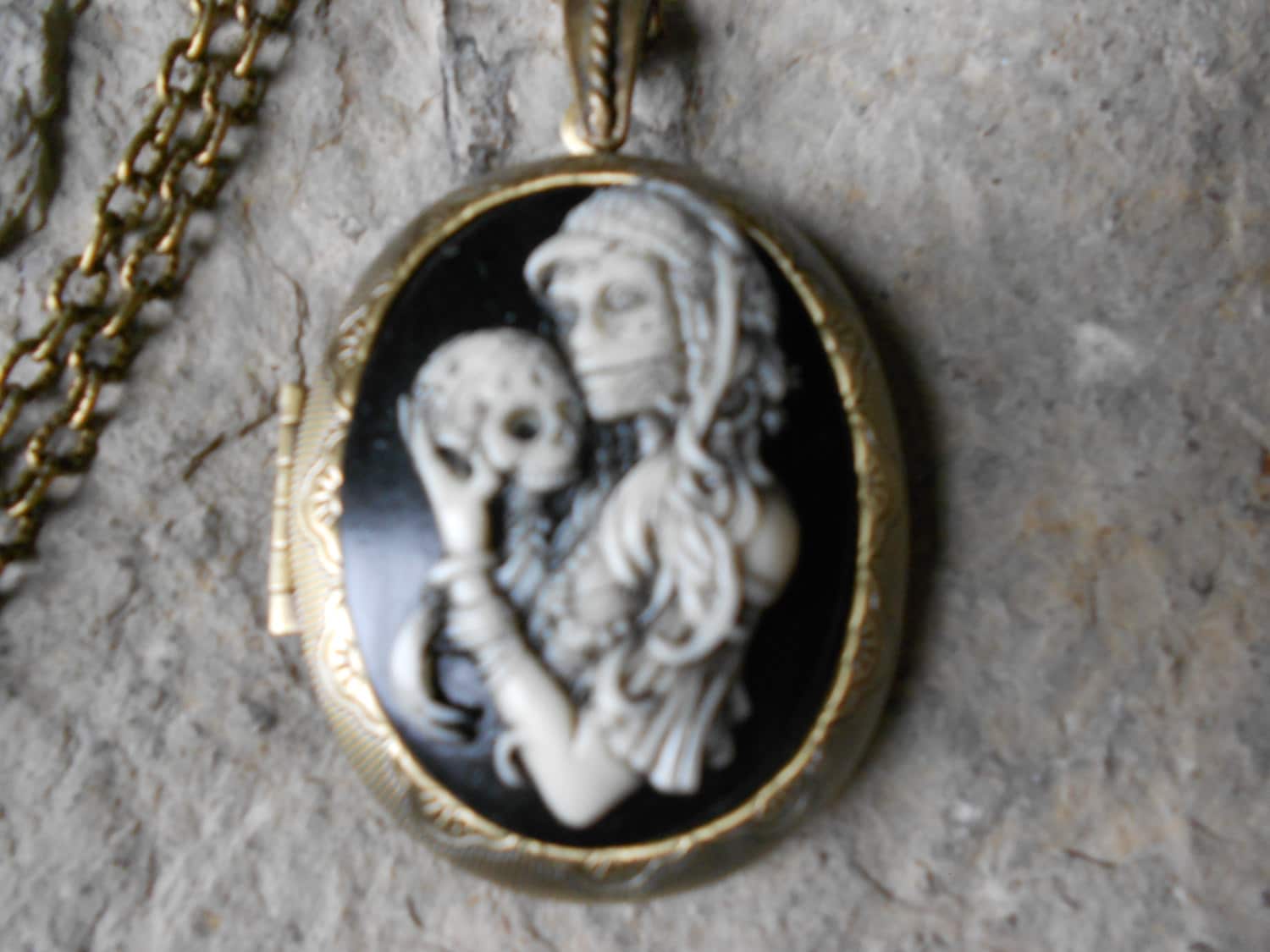 CAMEO LOCKET Zombie Sugar Skull Skeleton Gypsy Tatoos - Etsy