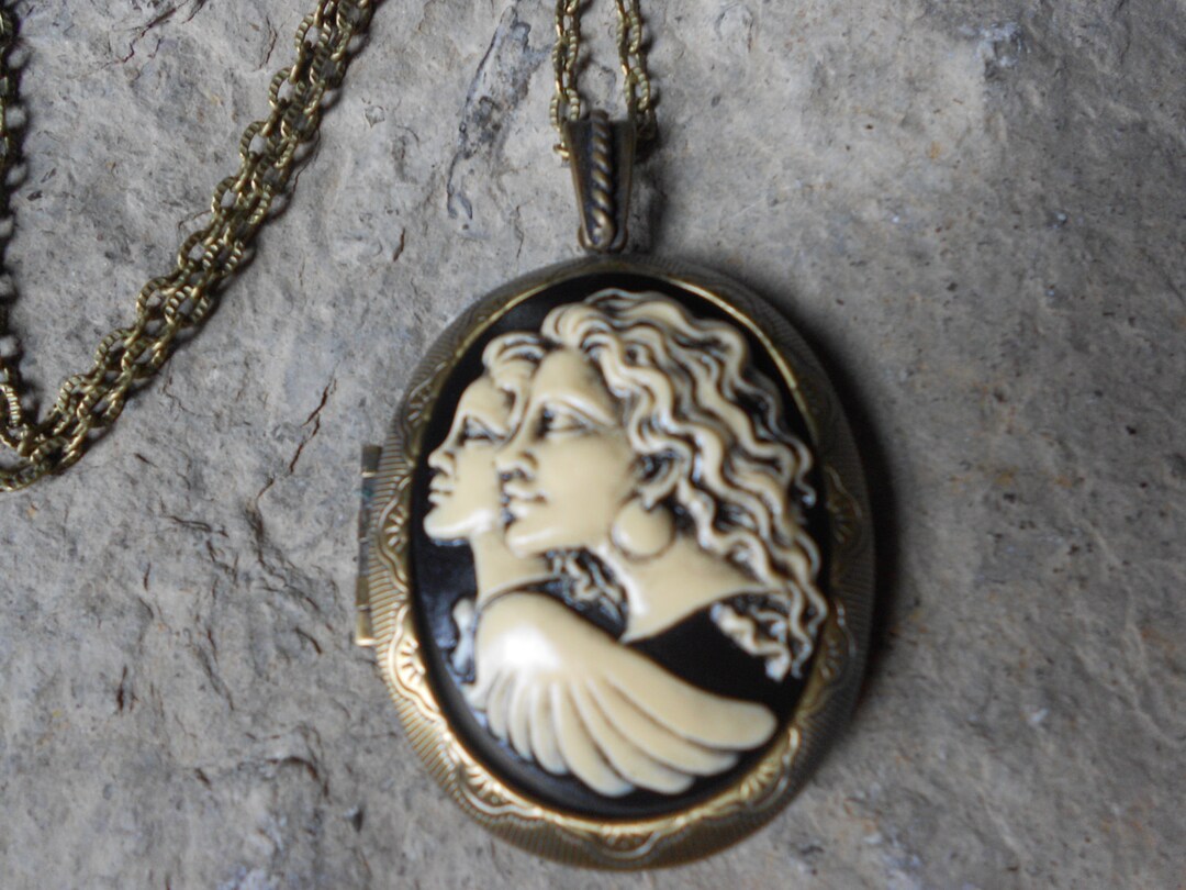 Locket--stunning Guardian Angel Cameo (hand Painted) Bronze Pendant ...