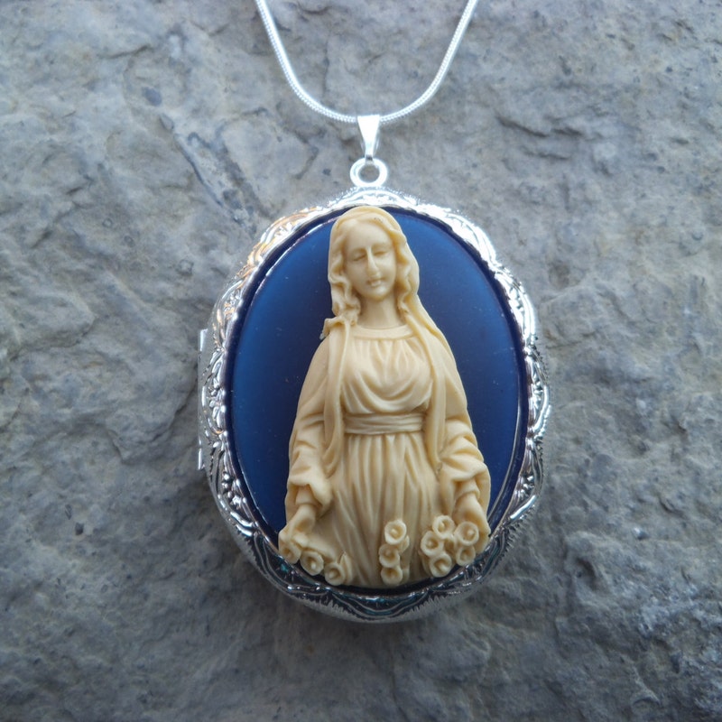 Virgin Mary Locket - Etsy