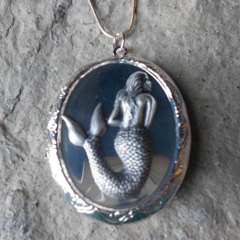 Mermaid Locket - Etsy