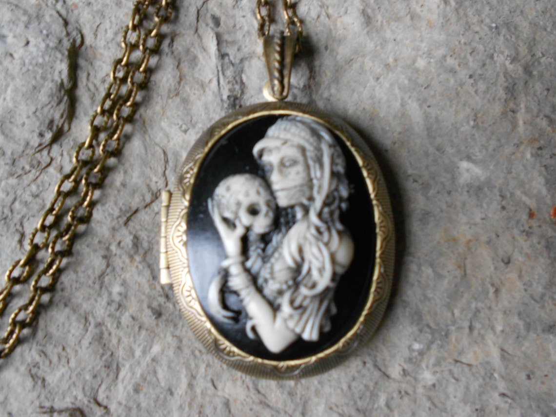 CAMEO LOCKET Zombie Sugar Skull Skeleton Gypsy Tatoos | Etsy