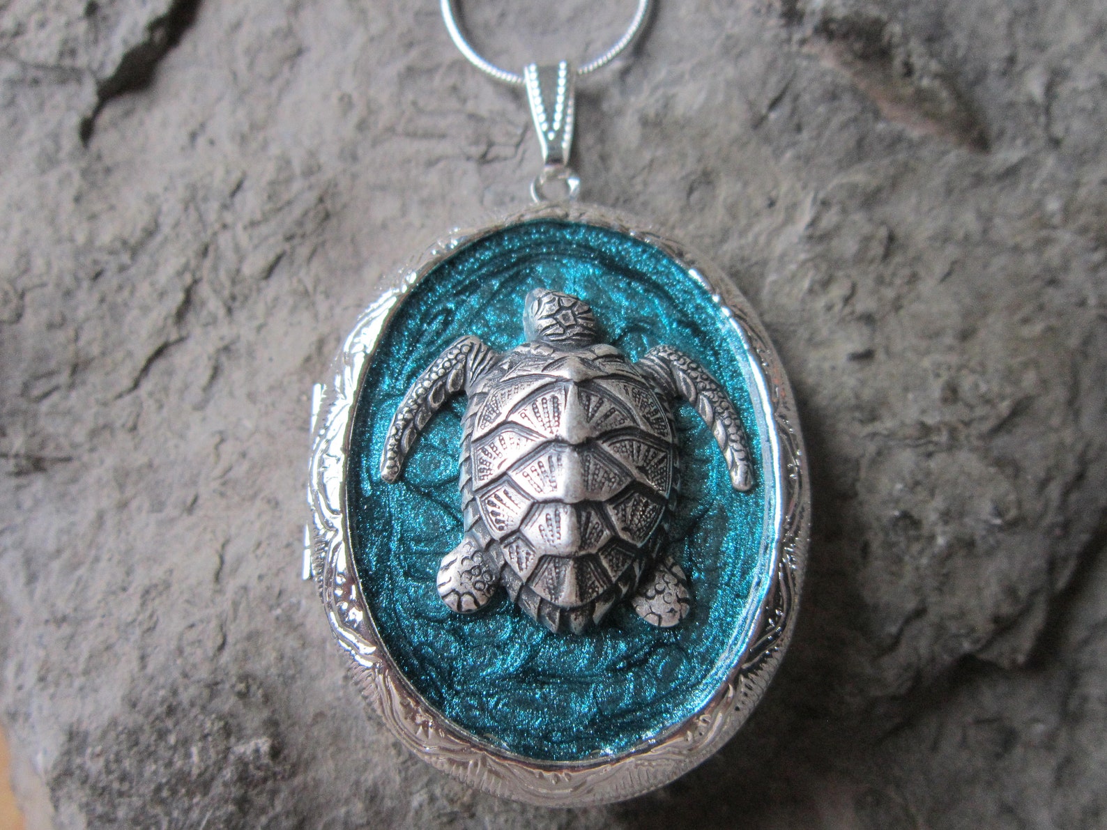 Choose Bronze or Silver Unique Sea Turtle Locket Turtle | Etsy