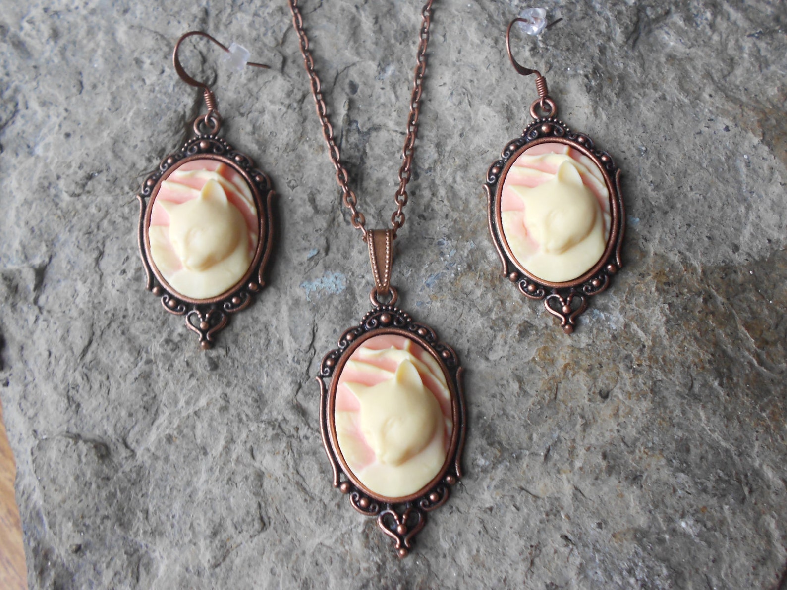 Stunning 2 Piece Set Kitty Cat Cameo Copper Necklace and - Etsy