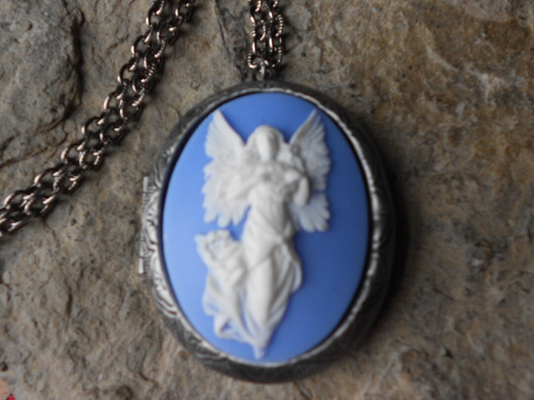 Guardian Angel Cameo Locket!!! Gorgeous!!! High Quality!!! Religious ...