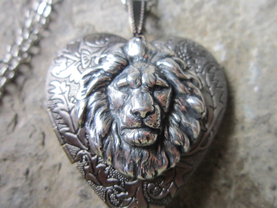 Lion Dark Silver Plated Heart Locket - High Quality - Lion's Head ...