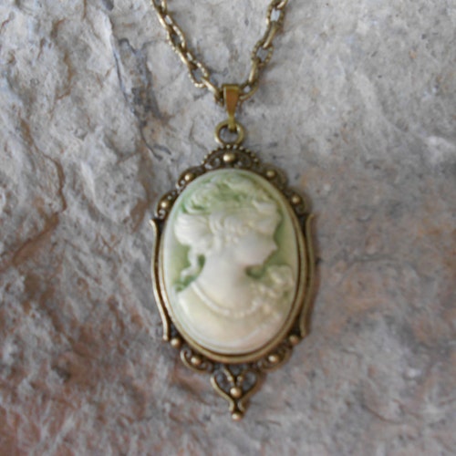 Stunning Victorian Woman Portrait Cameo Pendant Bronze - Etsy