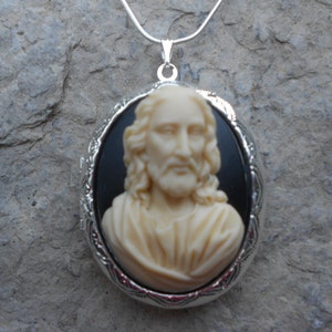 Jesus Cameo Locket!!! High Quality!!! Weddings, Photos, Keepsakes - Etsy