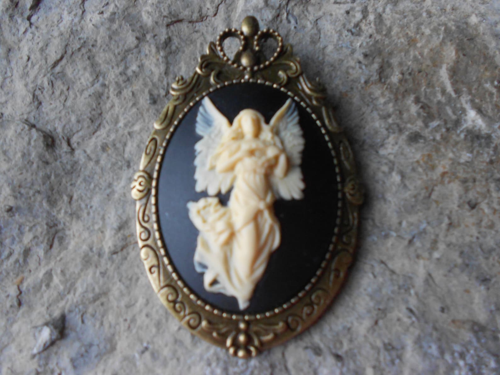 2 in 1 Flying Guardian Angel Cameo Brooch/pin/pendant - Etsy