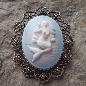 Choose Purple or Blue 2 in 1 Mermaid Holding a Shell Cameo - Etsy