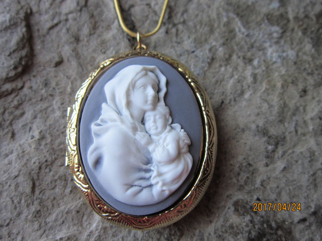 Gold Plated Virgin Mary Cameo Locket - Gray - High Quality - Religious ...