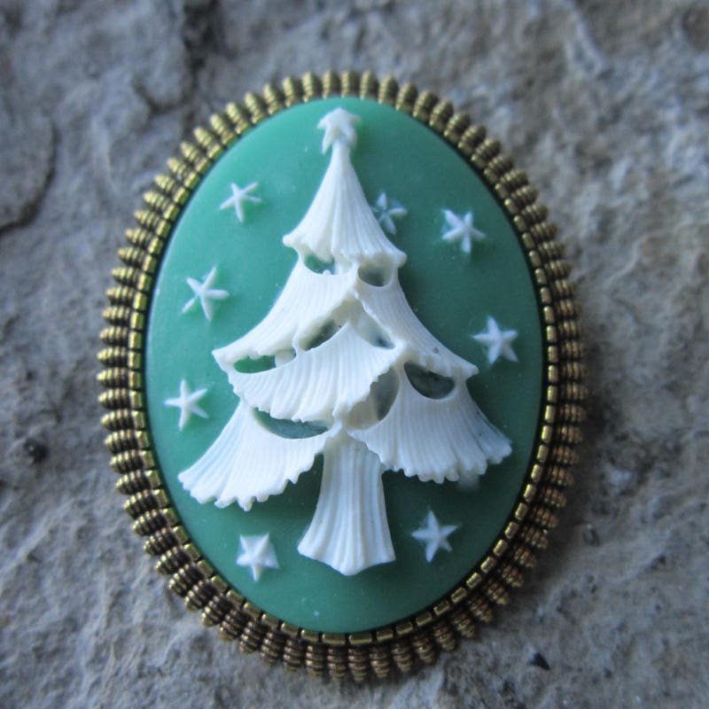 Christmas Tree Pin - Etsy