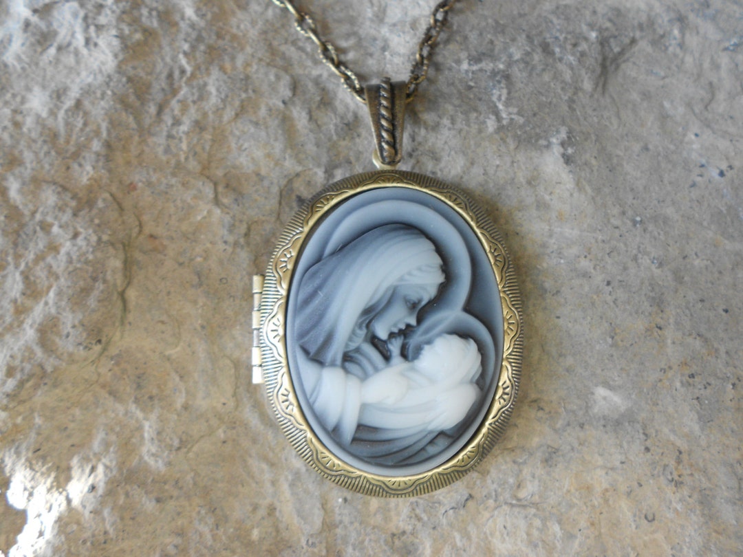 Locket--virgin Mary and Baby Jesus Cameo - Religious - Mother Mary ...